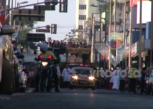 Cristãos celebram feriado de Corpus Christi de formas diferentes, mas ...